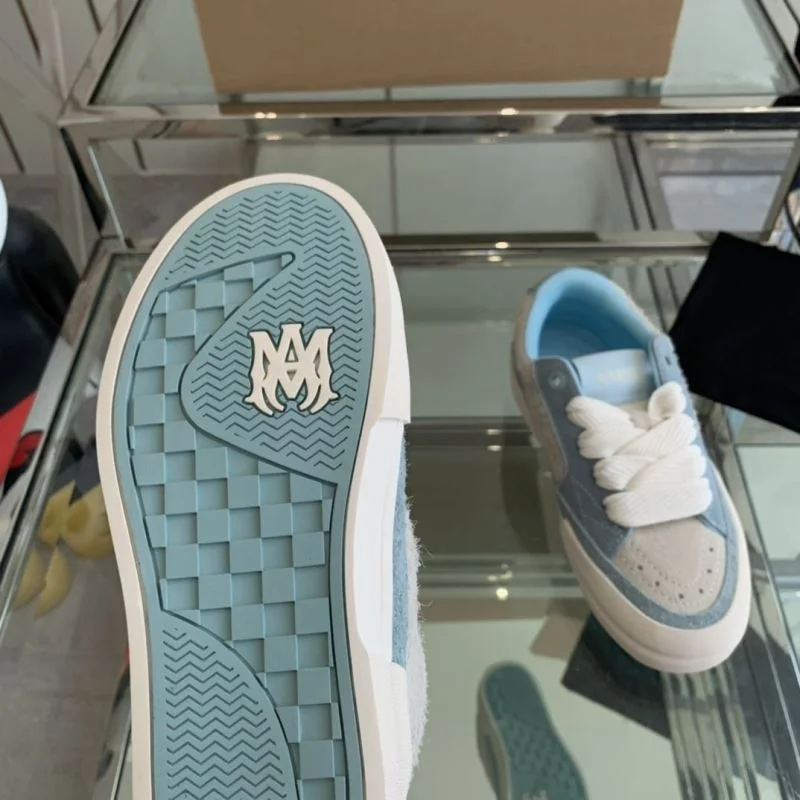 Accurate model Amiri Shoes