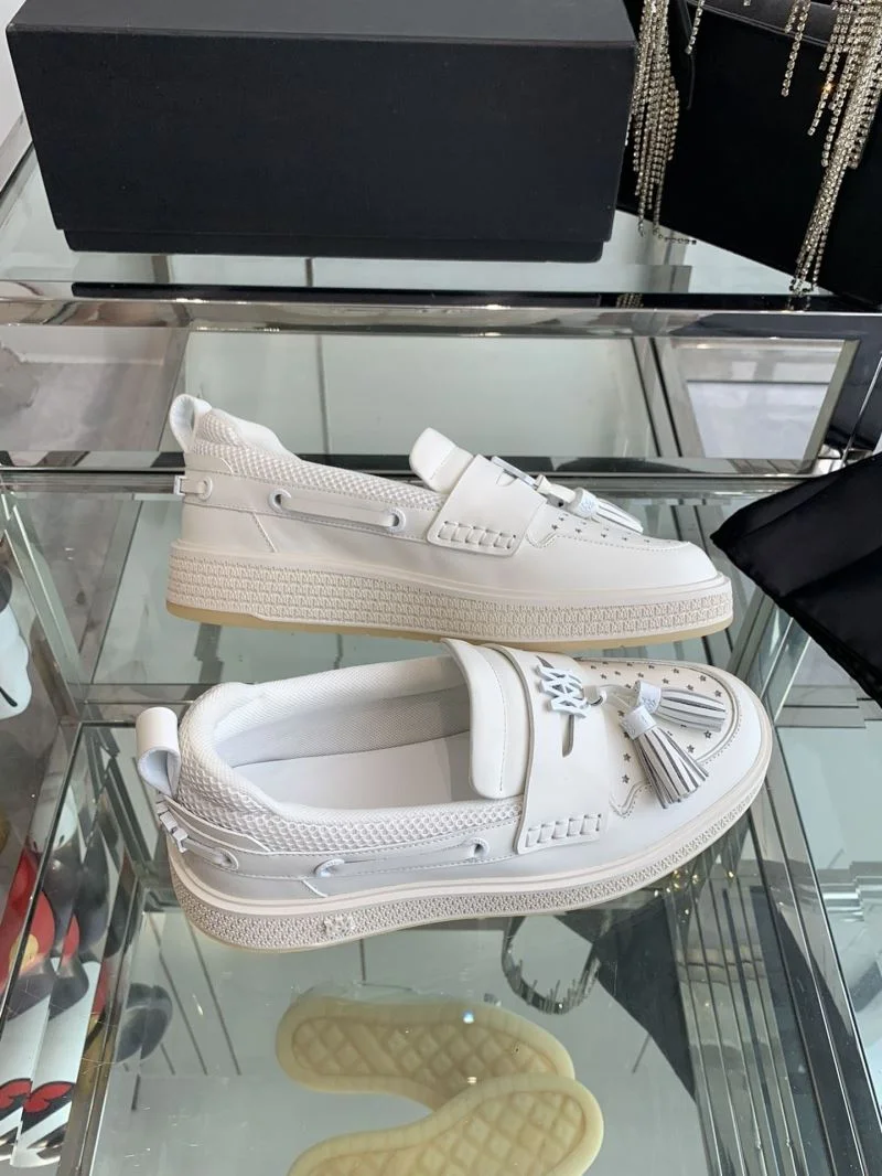 Accurate model Amiri Shoes