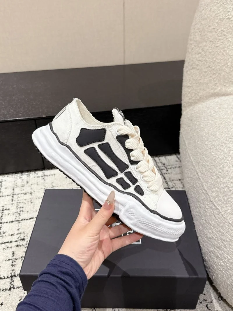 Low-cost Amiri Shoes
