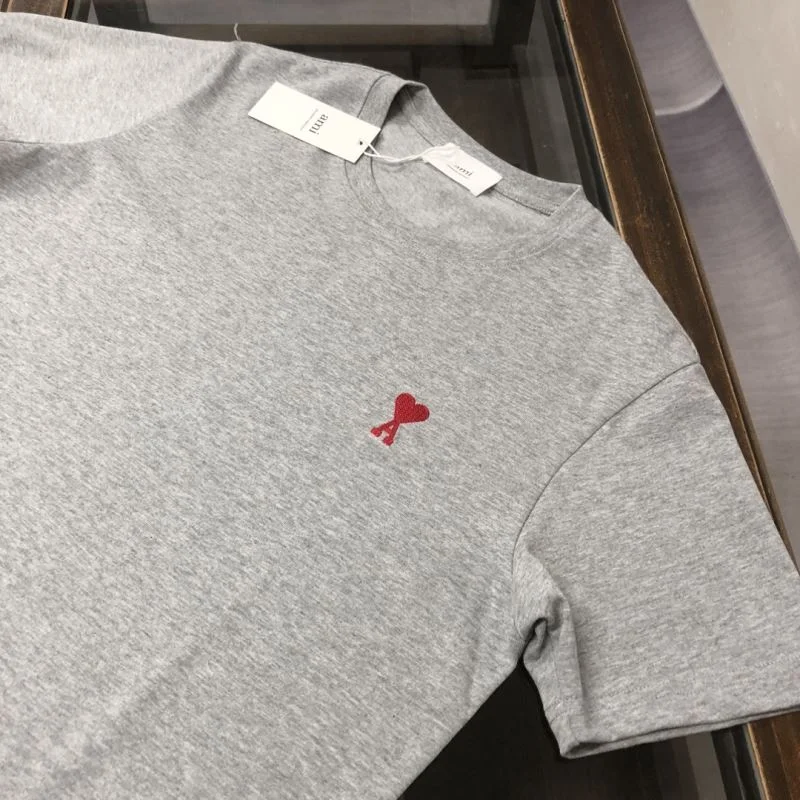 Accurate model Amiri T-Shirts