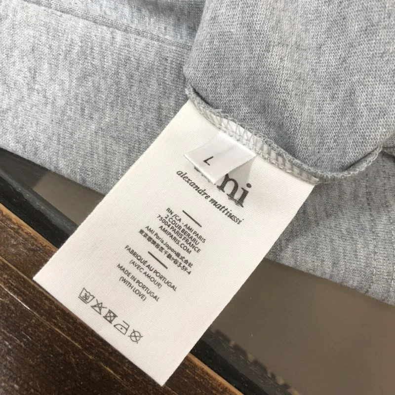 Accurate model Amiri T-Shirts
