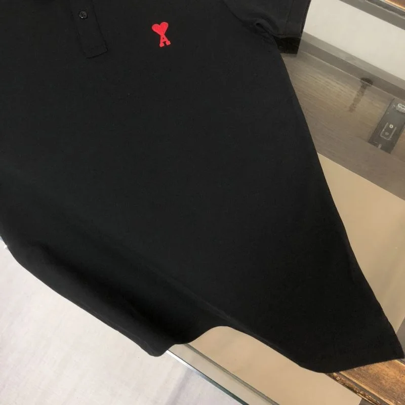 Indistinguishable Amiri T-Shirts