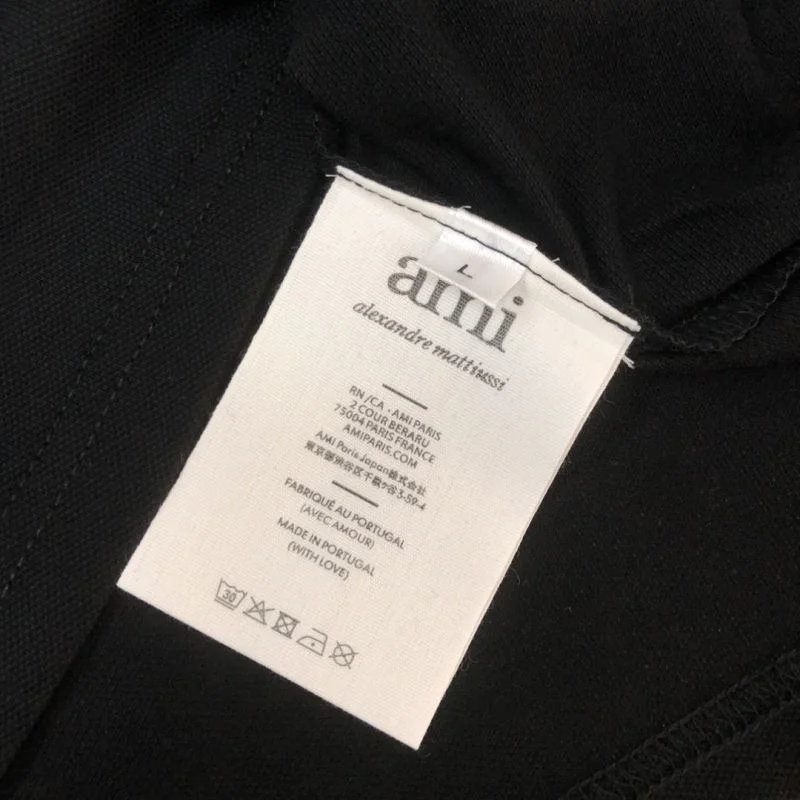 Indistinguishable Amiri T-Shirts