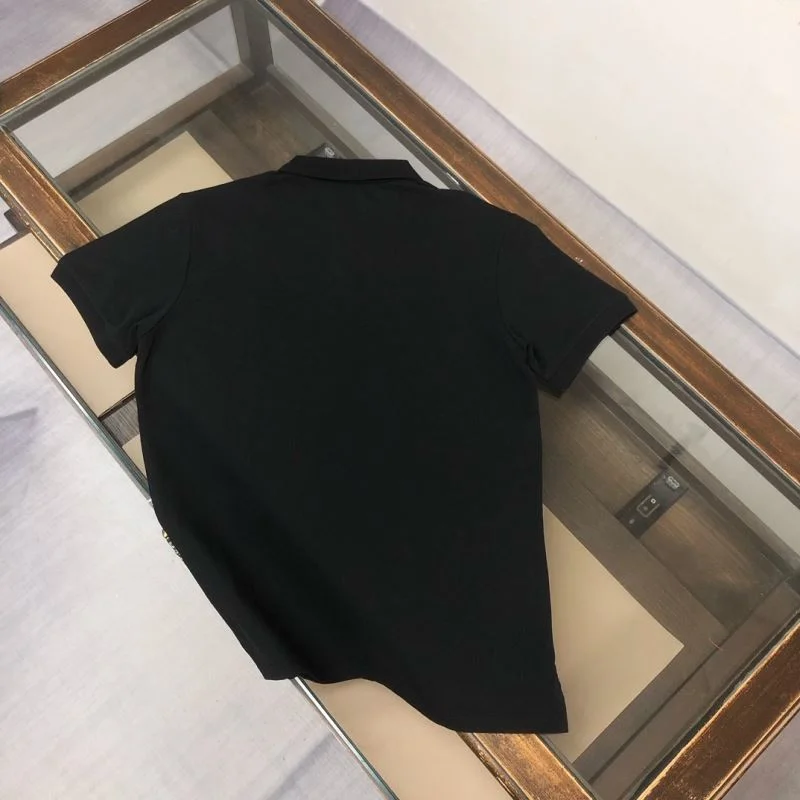 Indistinguishable Amiri T-Shirts
