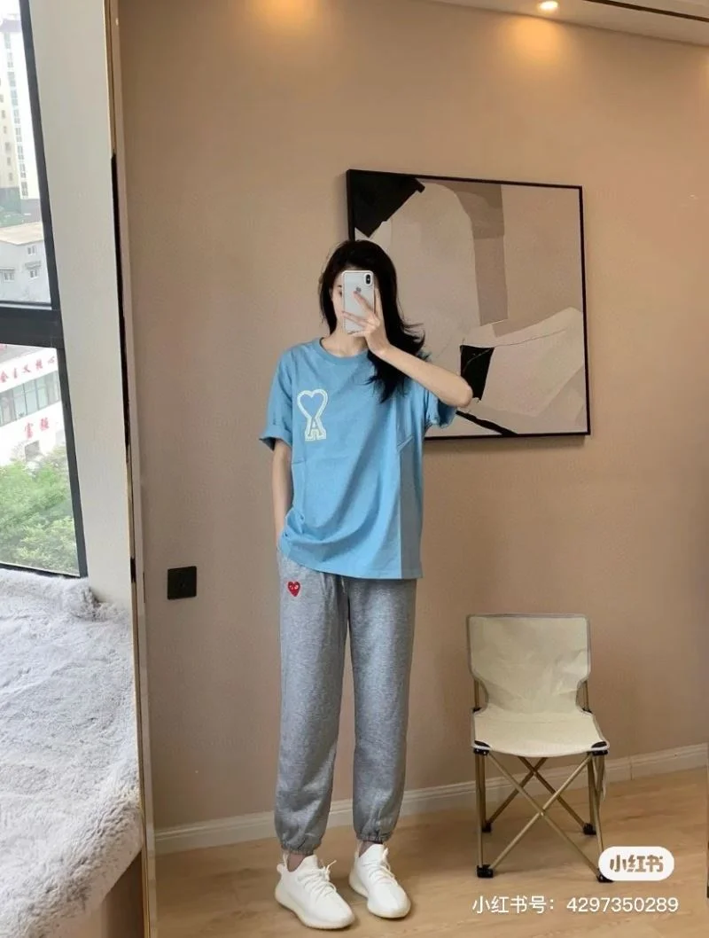 Accurate model Amiri T-Shirts