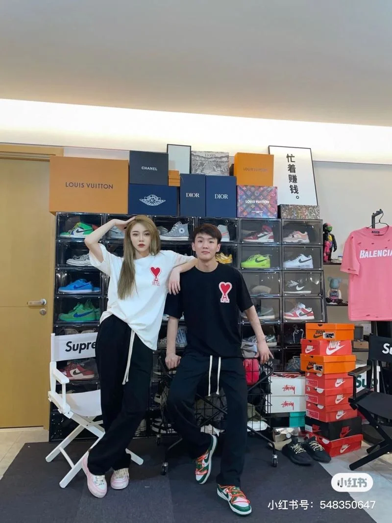 Accurate model Amiri T-Shirts