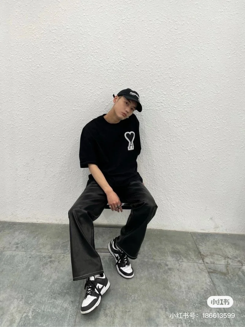 Accurate model Amiri T-Shirts
