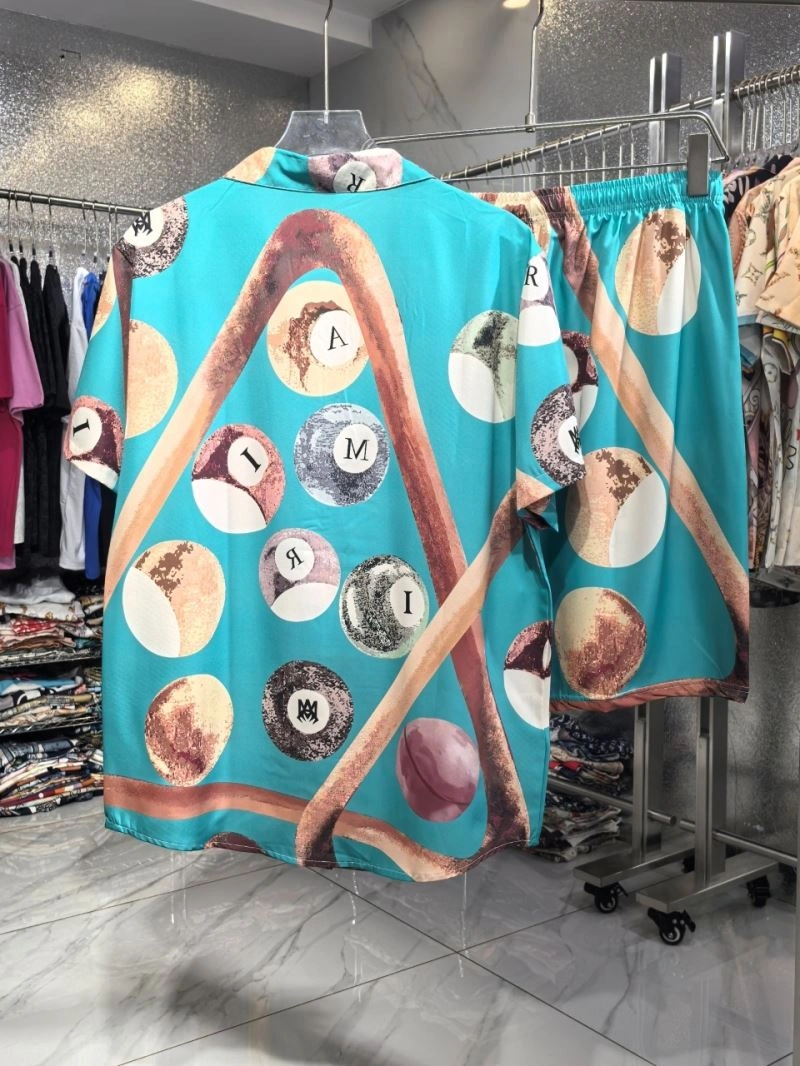 Indistinguishable Amiri T-Shirts