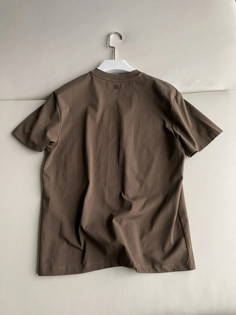 Indistinguishable Amiri T-Shirts
