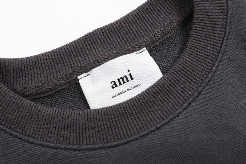 Accurate model Amiri T-Shirts