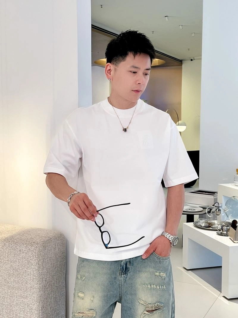 Accurate model Amiri T-Shirts