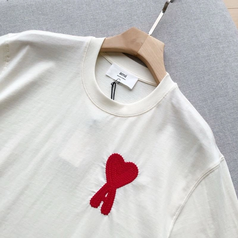 Accurate model Amiri T-Shirts