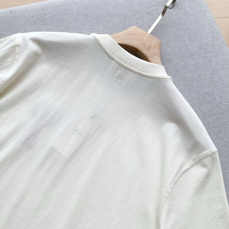 Accurate model Amiri T-Shirts