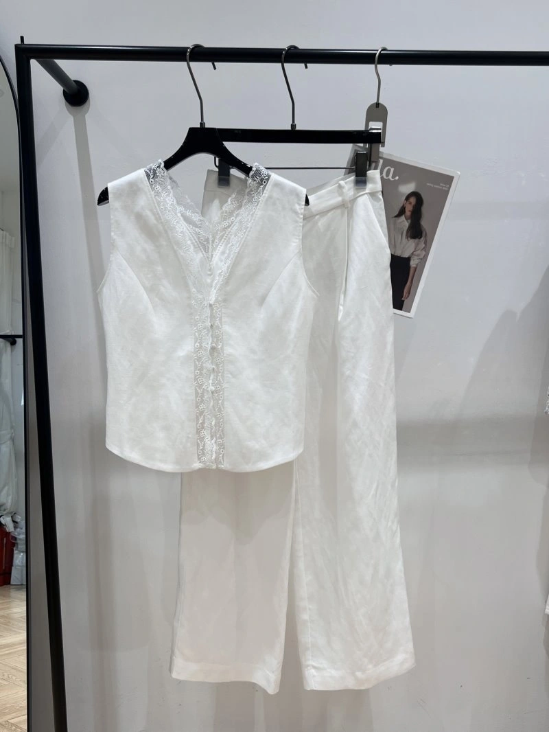 Ann Andelman Long Suits