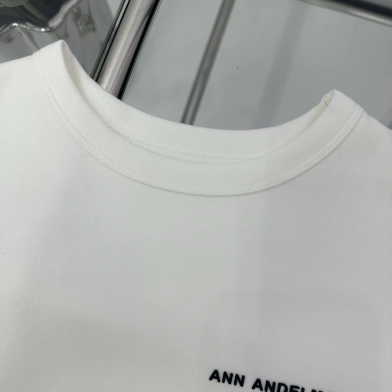 Accurate model Ann Andelman T-Shirts