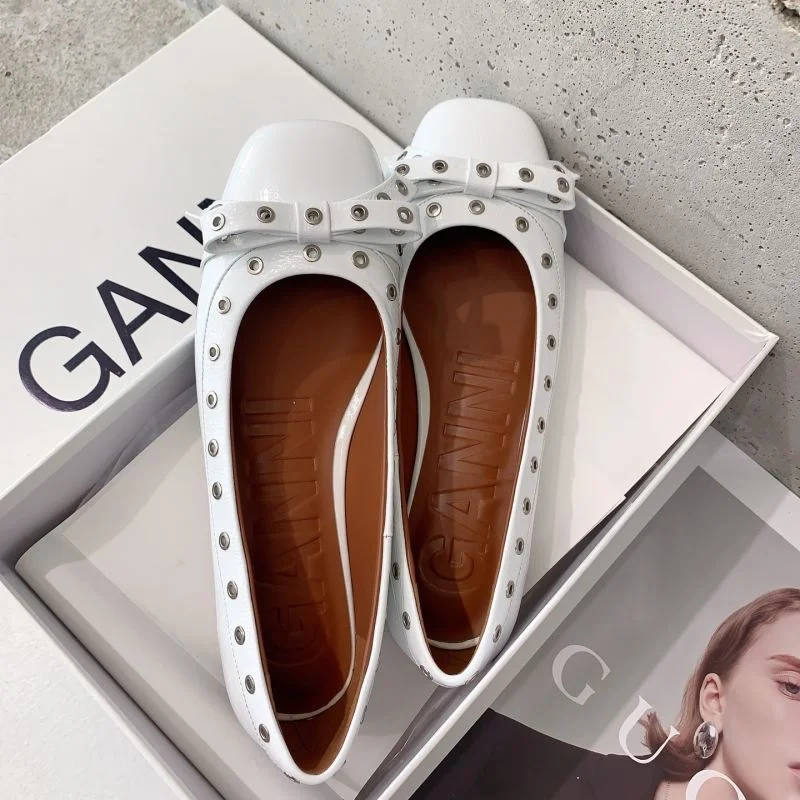 Accurate model Ann Demeulemeester Shoes