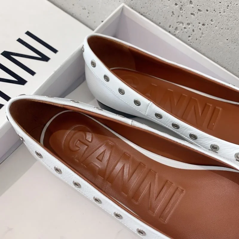 Accurate model Ann Demeulemeester Shoes