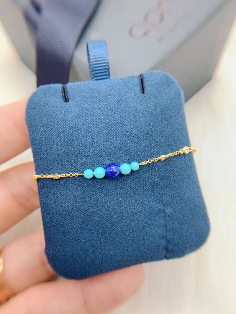 Indistinguishable Apm Bracelets