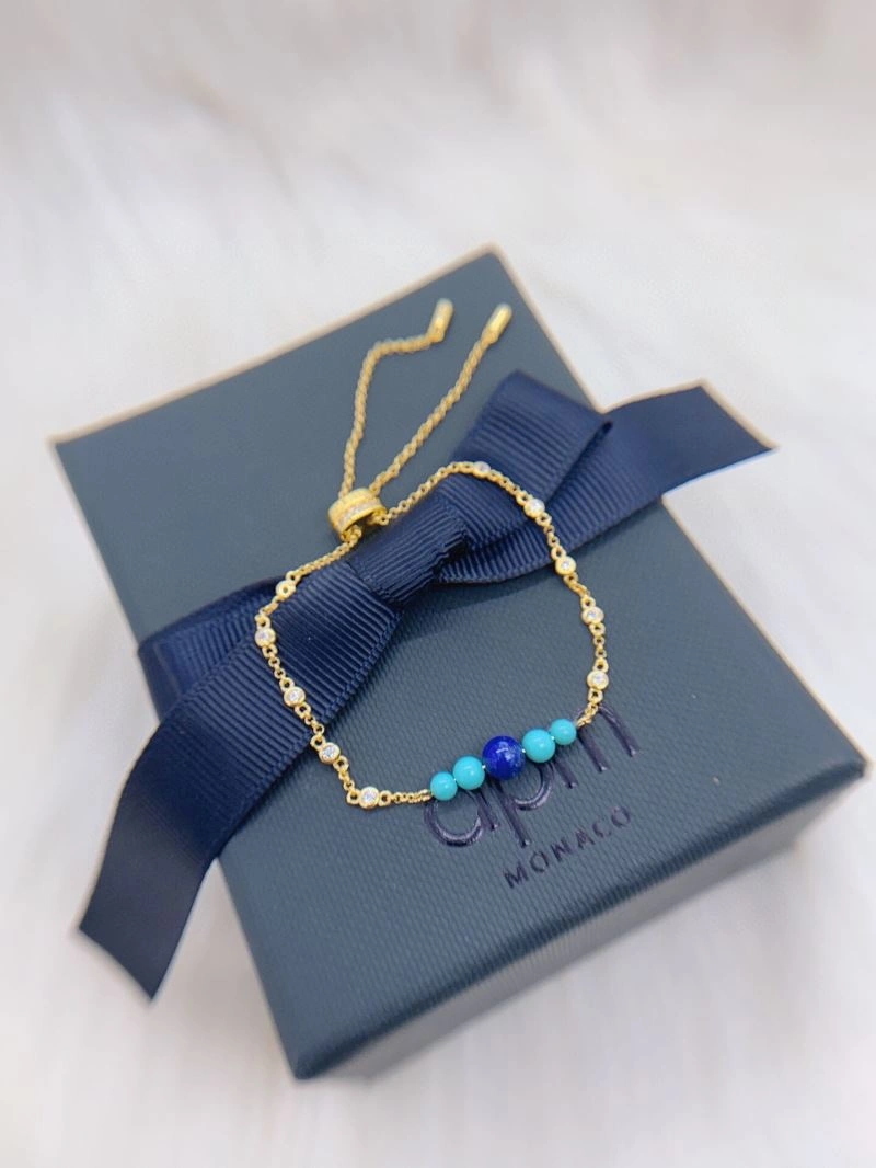 Indistinguishable Apm Bracelets