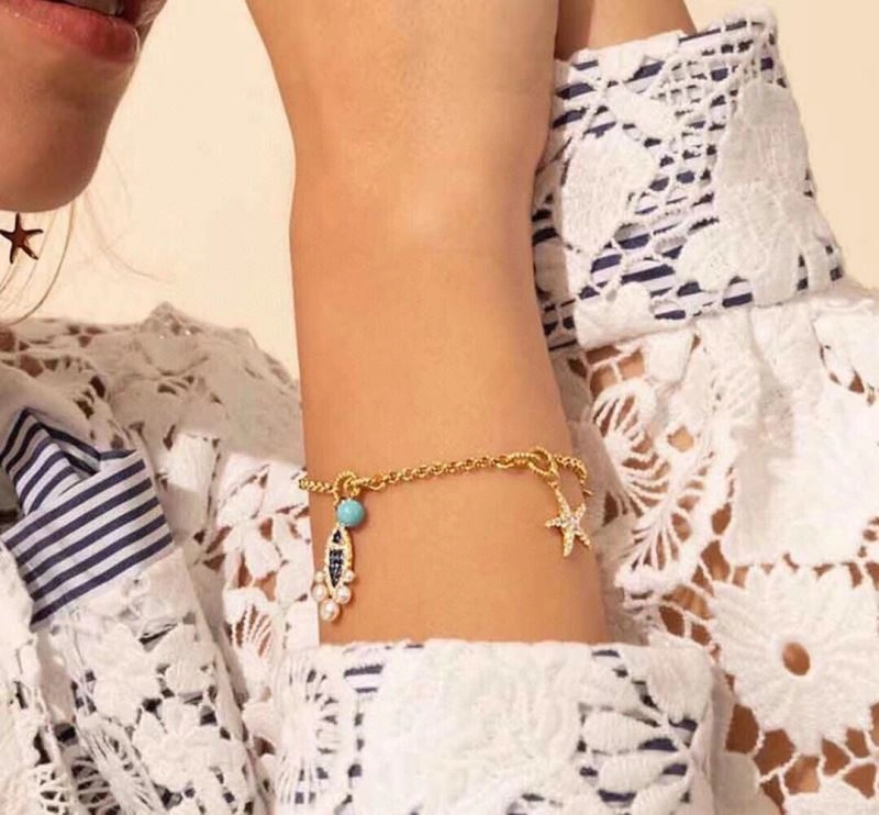 Cut-rate Apm Bracelets