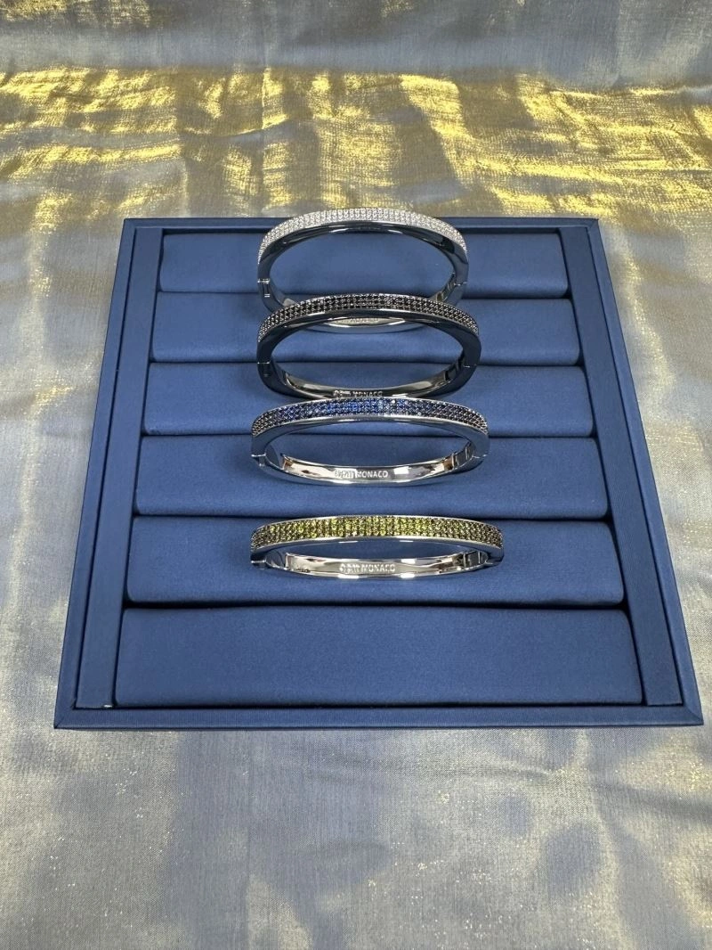 Bargain Apm Bracelets