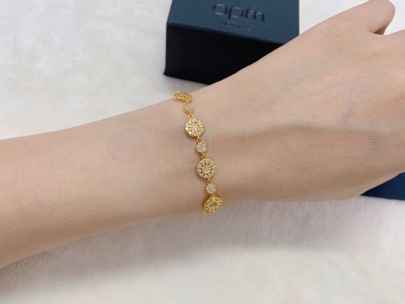 Cut-rate Apm Bracelets