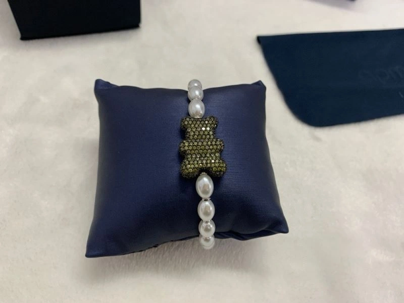 Cut-rate Apm Bracelets