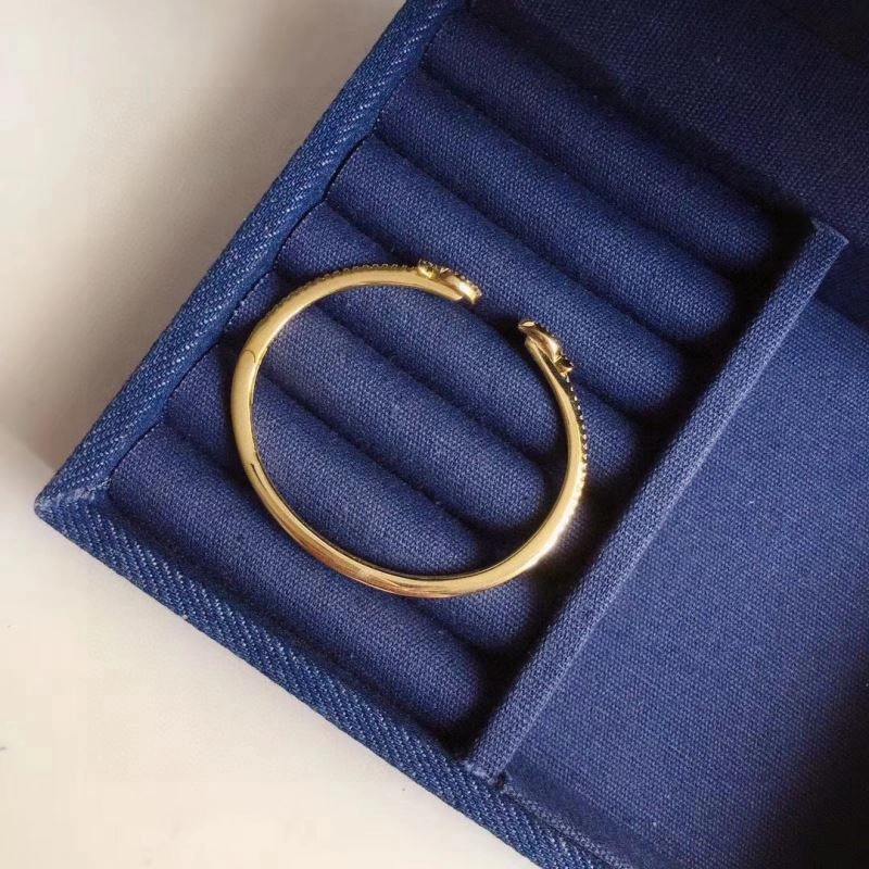 Budget-friendly Apm Bracelets