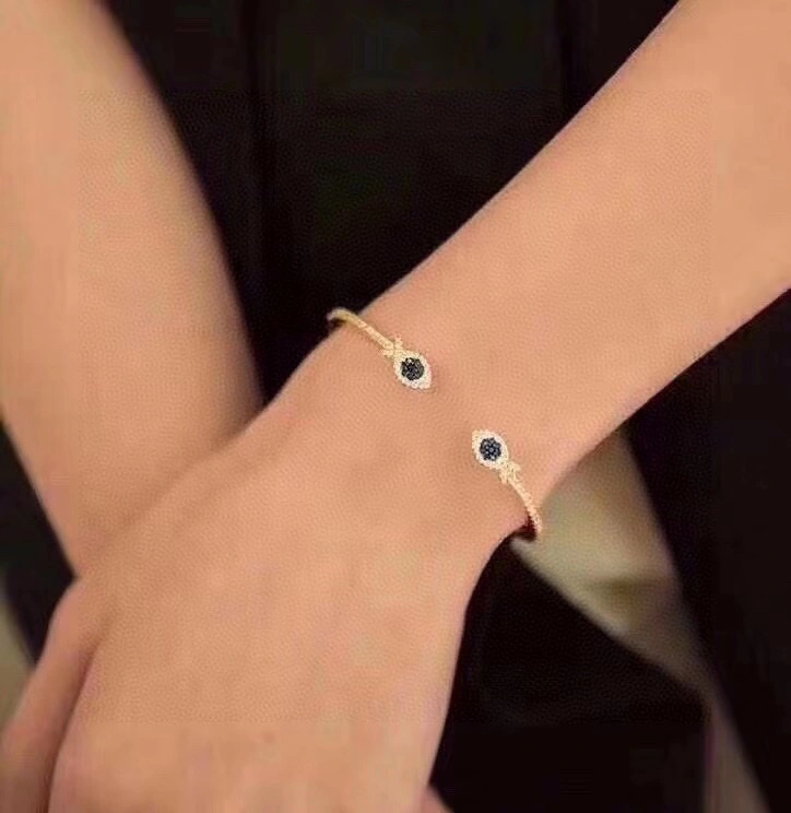 Budget-friendly Apm Bracelets