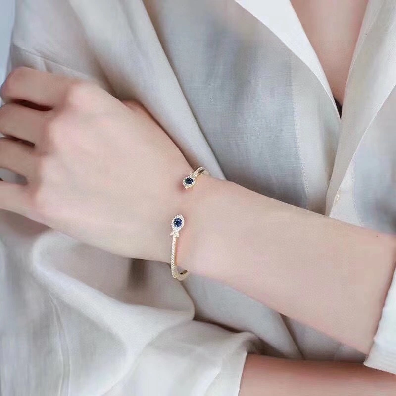Budget-friendly Apm Bracelets
