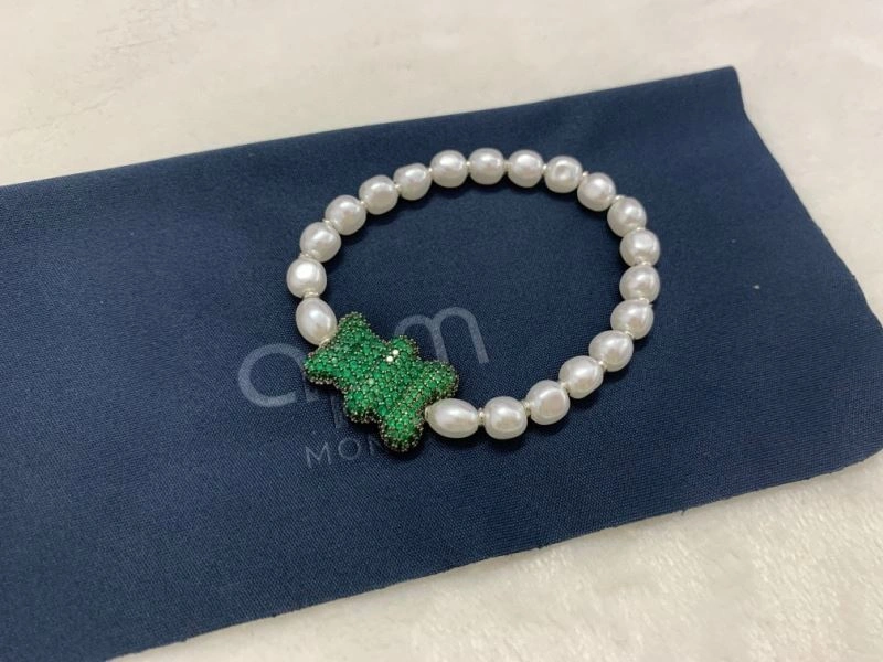 Indistinguishable Apm Bracelets
