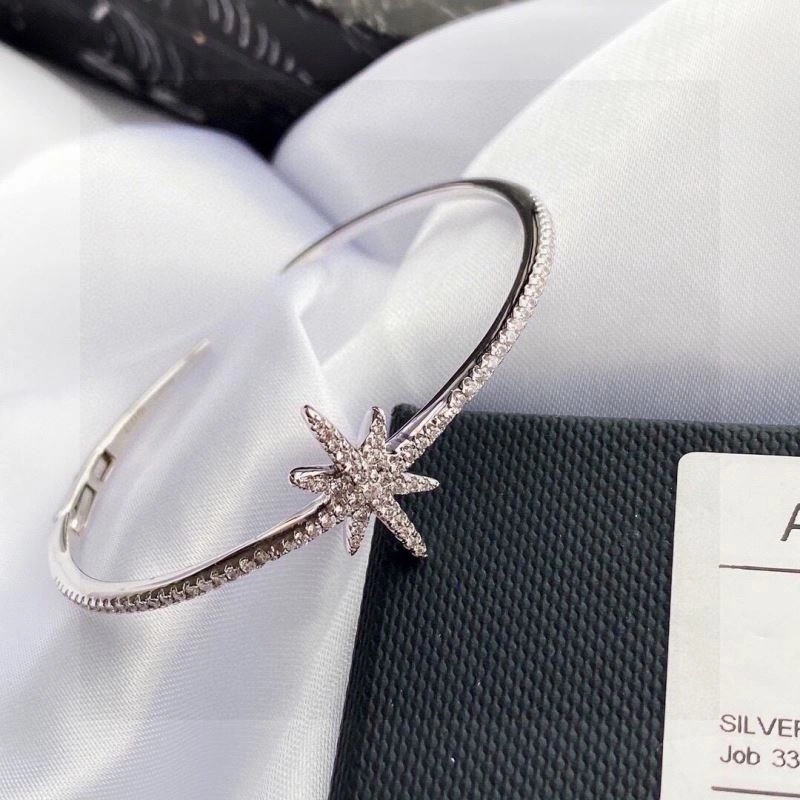 Cut-rate Apm Bracelets