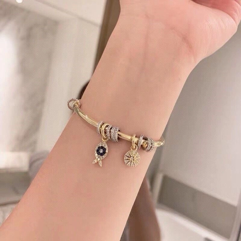 Mirror quality Apm Bracelets