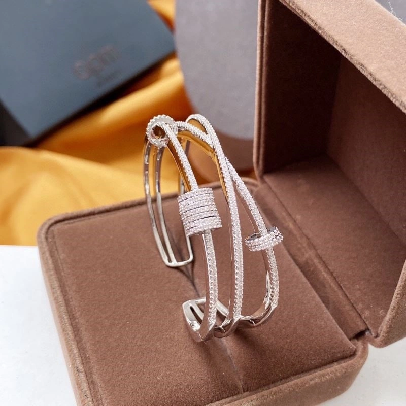 Inexpensive Apm Bracelets