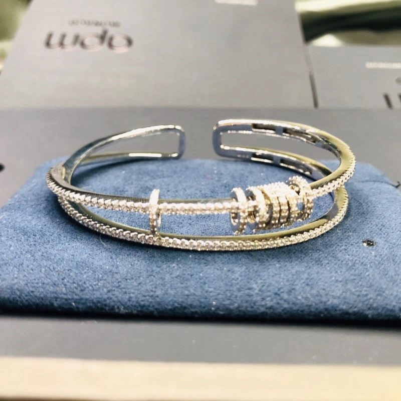 Precise copy Apm Bracelets