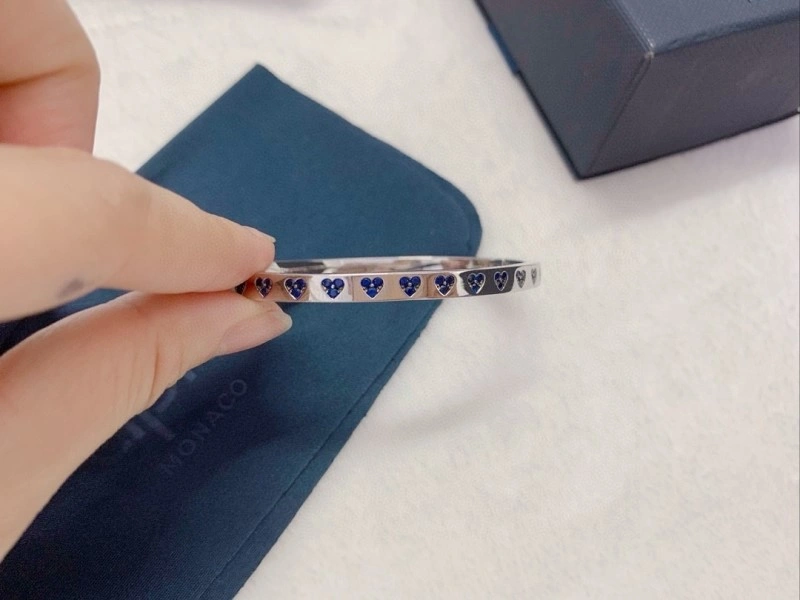 Budget-friendly Apm Bracelets