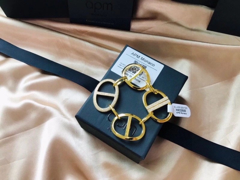 Budget-friendly Apm Bracelets