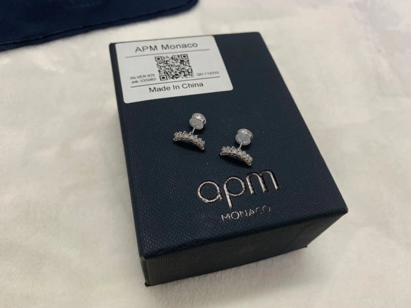 Top match Apm Earrings