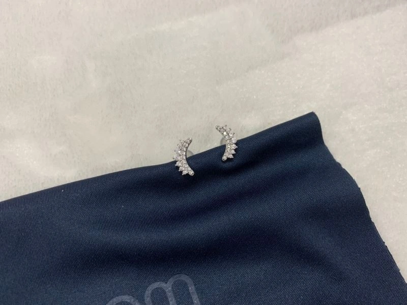 Top match Apm Earrings