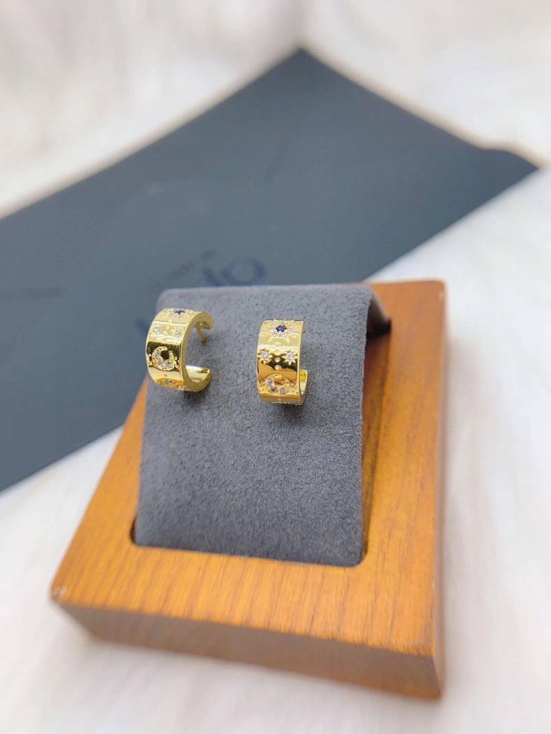 Top match Apm Earrings