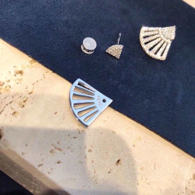 1:1 copy Apm Earrings