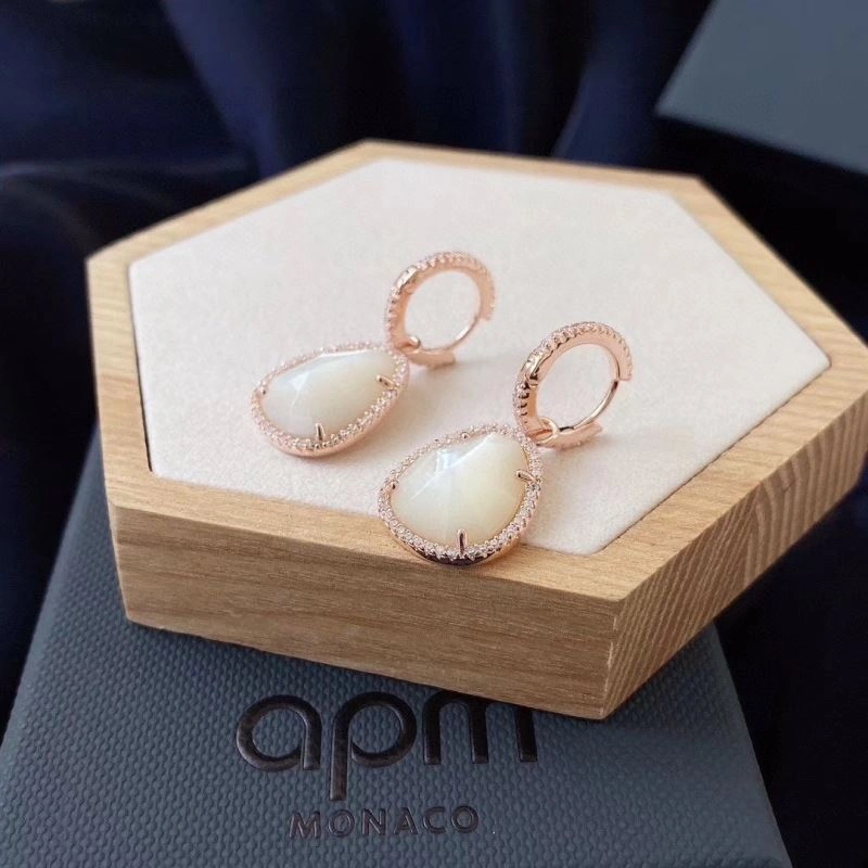 Accurate model Apm Earrings