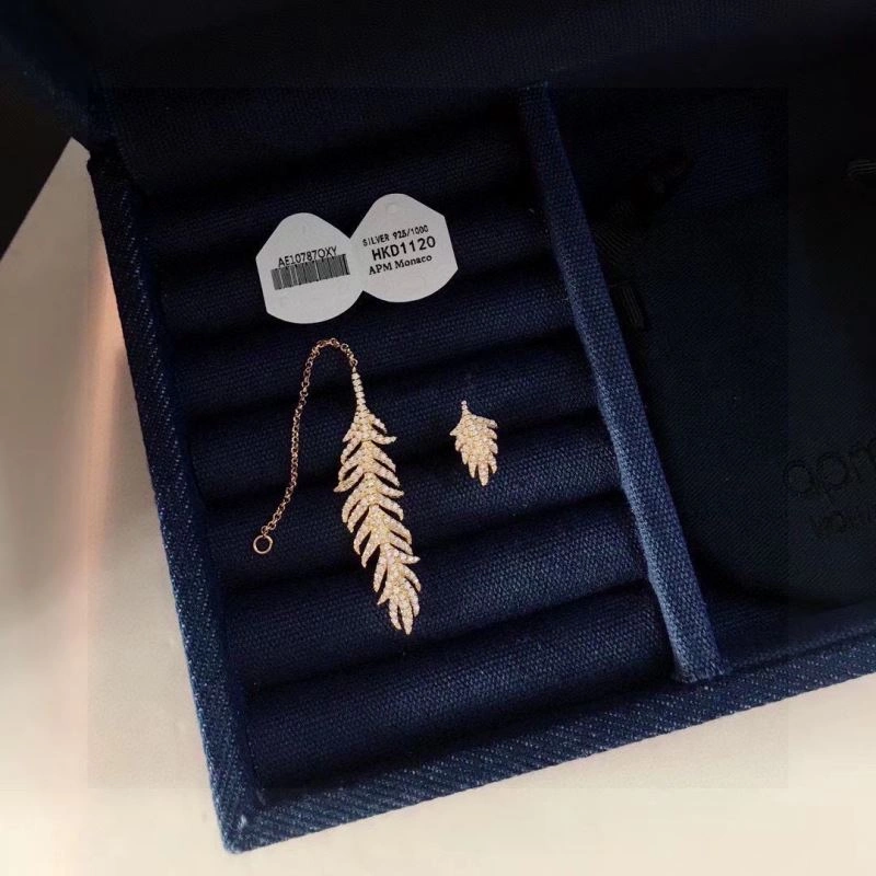 Perfect replica Apm Earrings