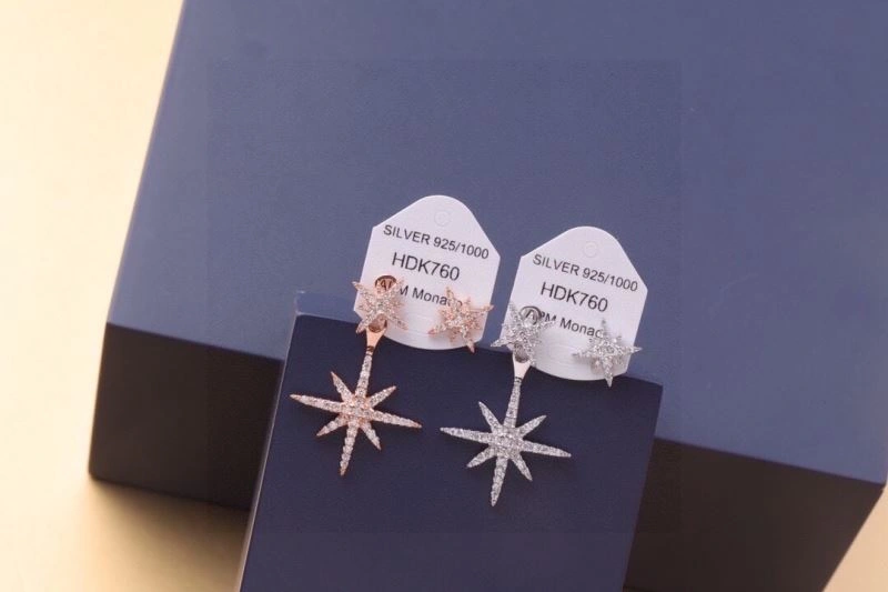 Top match Apm Earrings