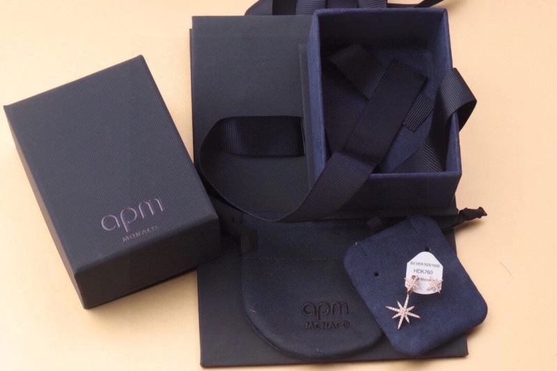Top match Apm Earrings