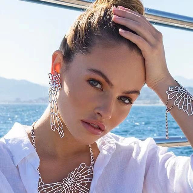 Bargain Apm Earrings