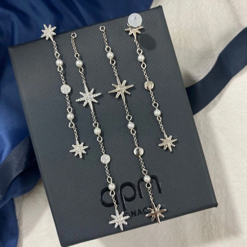 Top match Apm Earrings
