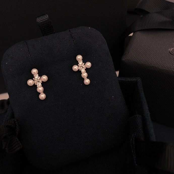 1:1 copy Apm Earrings