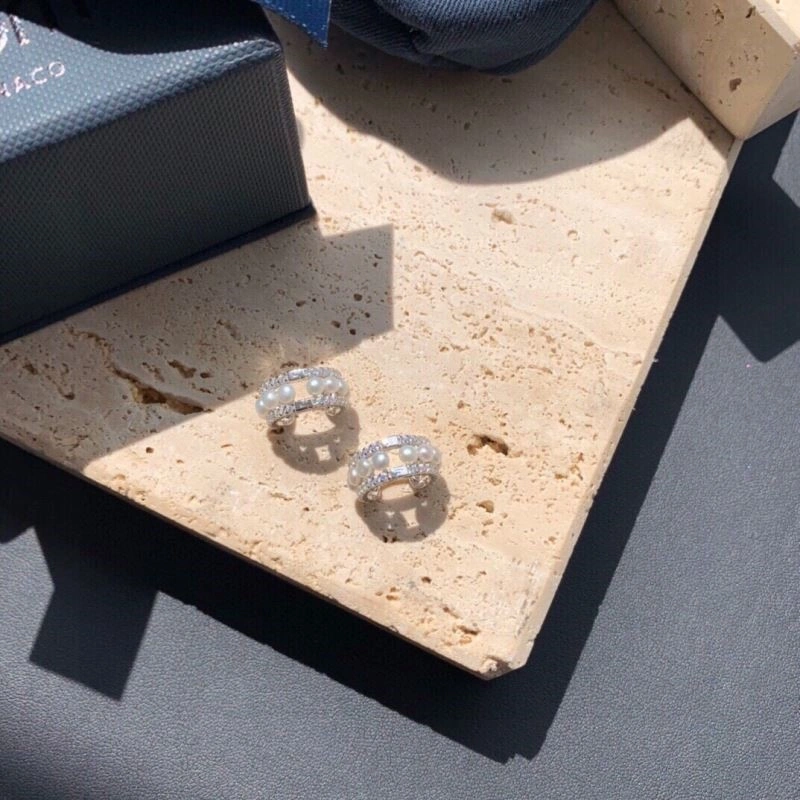 Bargain Apm Earrings