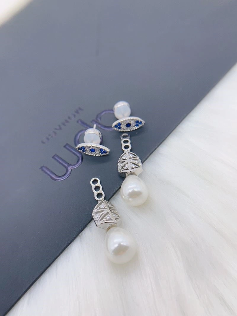 Factory-made Apm Earrings
